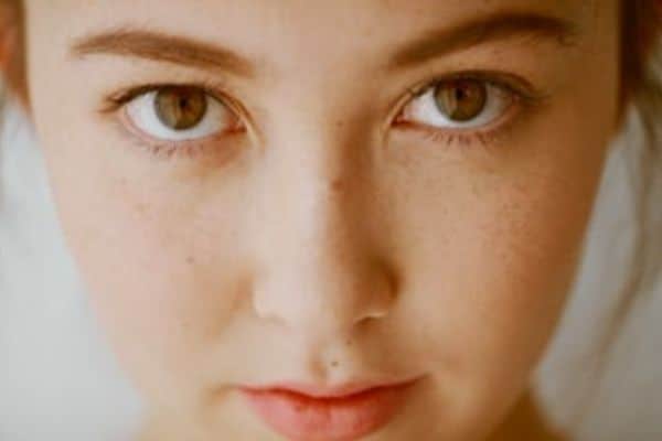 What Is A Light Therapy And How It Benefits Your Health